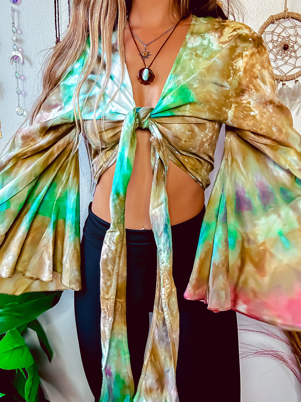 TIE DYE BELL SLEEVE TOP – ordinaryselenophile