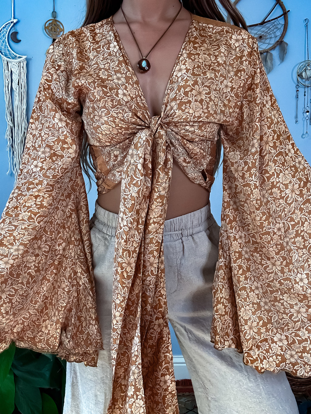 FREYA BELL SLEEVE MULTI WAY TOP – ordinaryselenophile